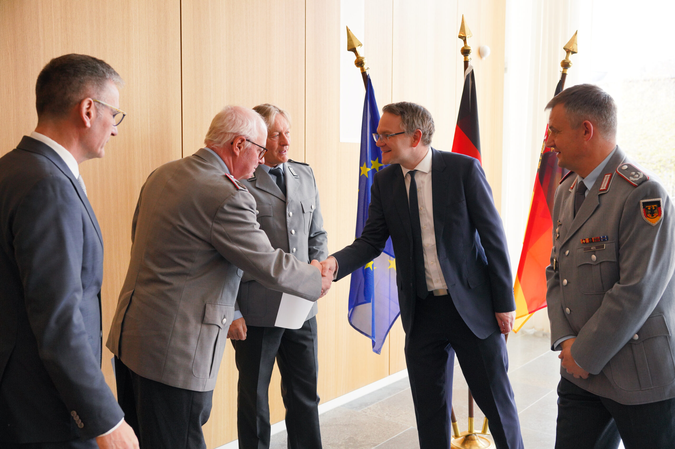 Empfang von Vertreter:innen des Volksbundes Deutsche ...